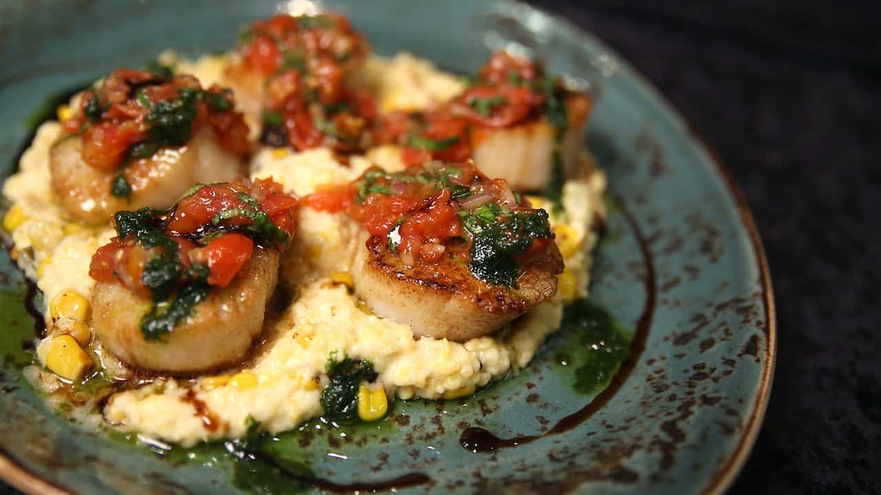 Succulent Sea Scallops Raw & Cooked! - Goodtaste with Tanji