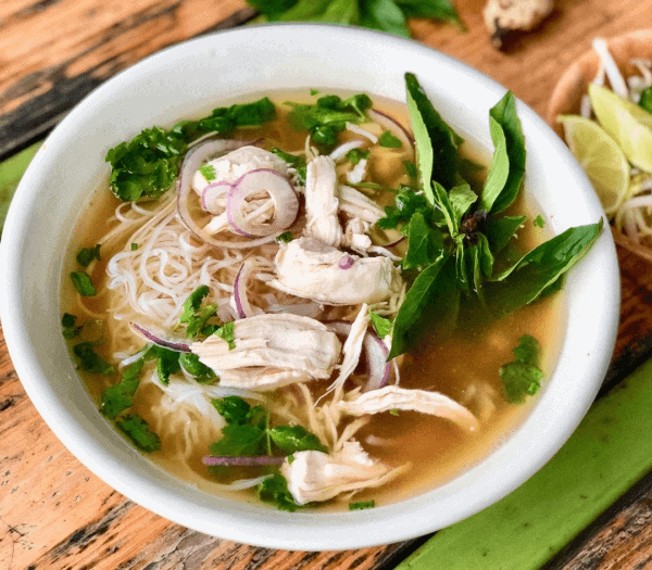 PhoNatic's Chicken Pho - Goodtaste with Tanji