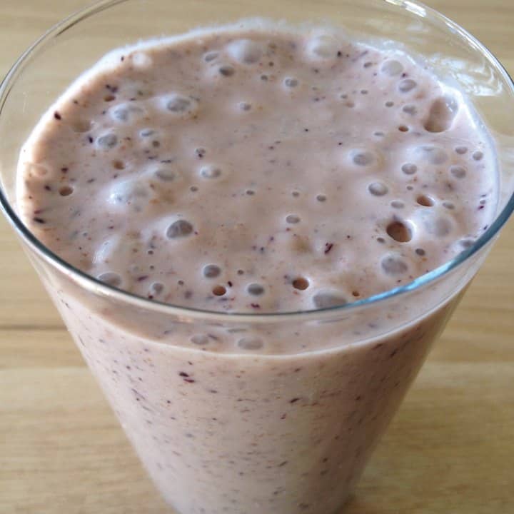Banana, Blueberry & Pecan Shake - Goodtaste with Tanji