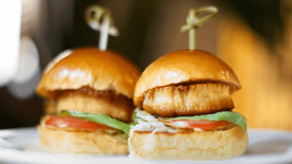Tommy Bahama's Seared Scallop Sliders - Goodtaste with Tanji