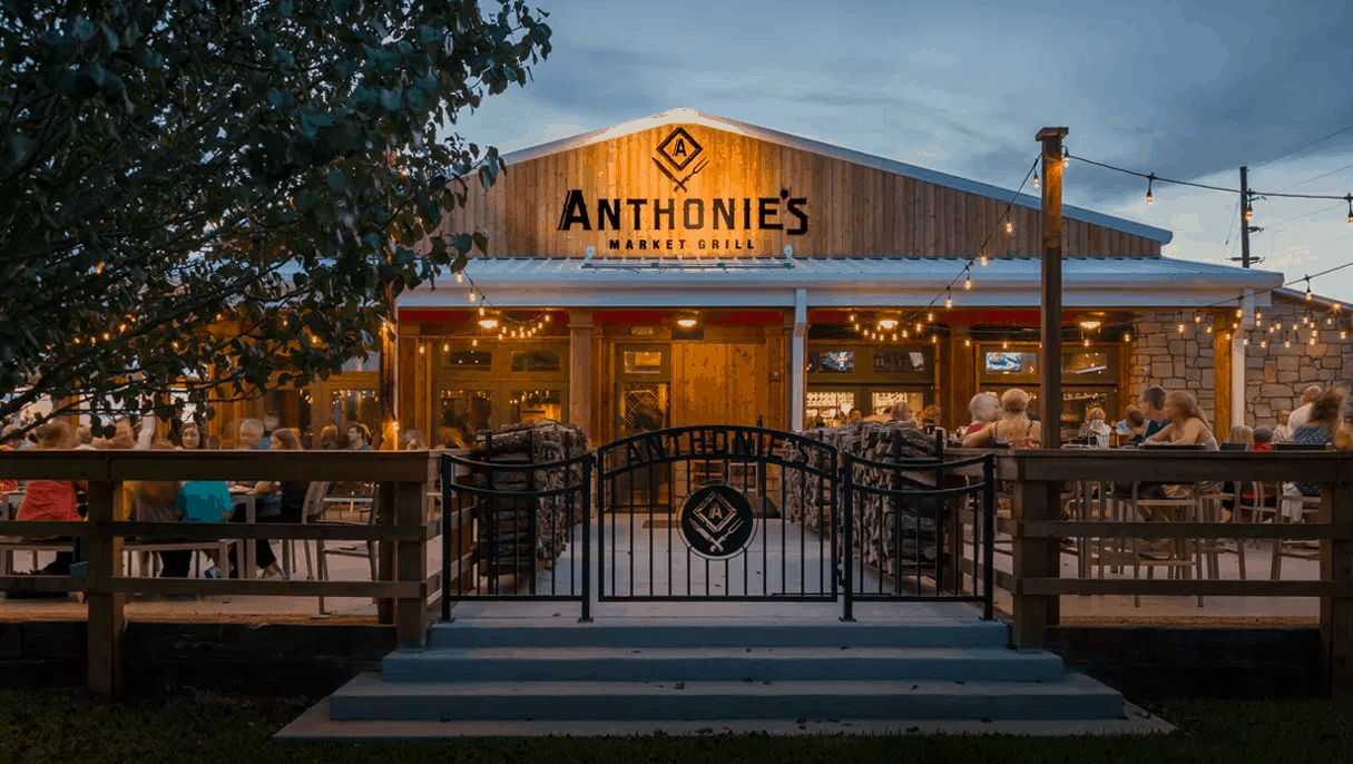 The Best Patios for Warm-Weather Dining in Texas - Goodtaste with Tanji
