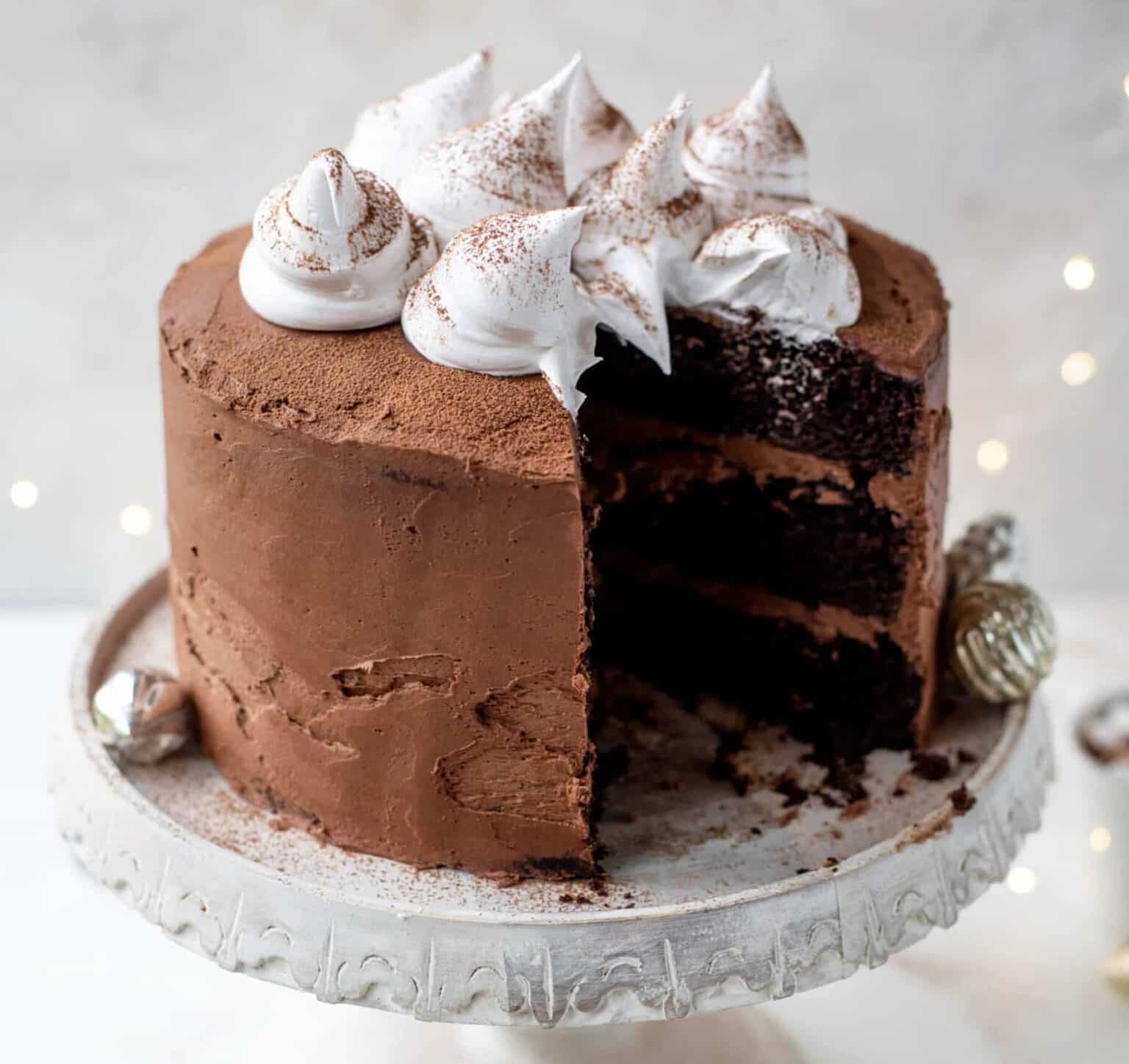 Seven Christmas Cakes to Celebrate the Season! - Goodtaste with Tanji